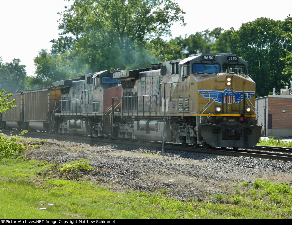 UP Coal Train Roaring Through Pacific, Mo.